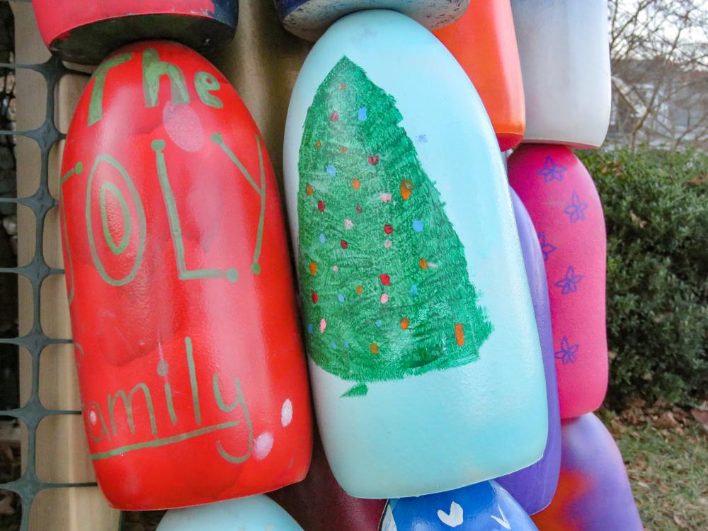 Marion nonprofit brings festive decoration ashore | Sippican