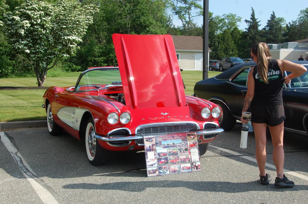 Car show races into Rochester | Sippican